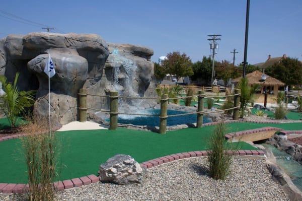 HARRIS MINIATURE GOLF COURSES - Updated October 2025 - 631 N Keyser Ave ...