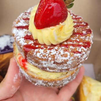 FRIENDLY DONUTS - Updated July 2024 - 2816 Photos & 1532 Reviews - 4442 ...