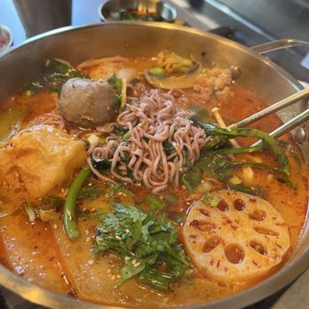 BIG WAY HOT POT - Updated September 2025 - 11 Photos - 1479 Robson ...