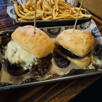 PDX SLIDERS - Updated October 2024 - 893 Photos & 1215 Reviews - 1605 ...