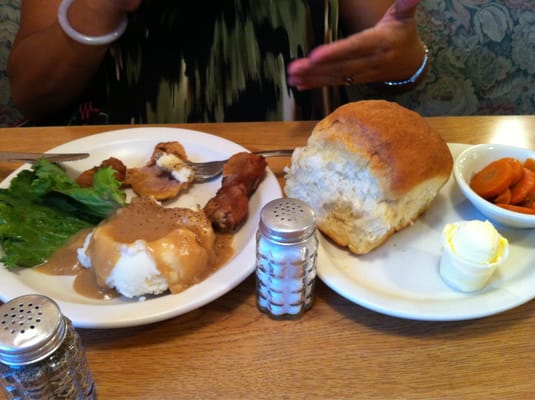 SILVER INN - Updated October 2025 - 15 Reviews - 699 W Cameron Ave ...