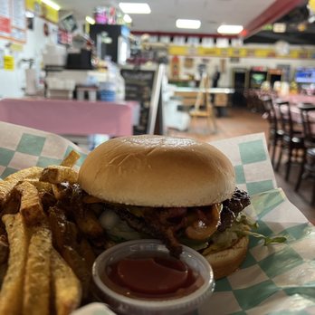 BURGER TIME MACHINE - Updated December 2025 - 212 Photos & 224 Reviews ...