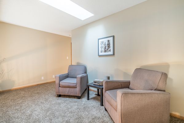 SKYLINE VIEW APARTMENTS - Updated June 2025 - 56 Photos - 1430 Old Farm ...