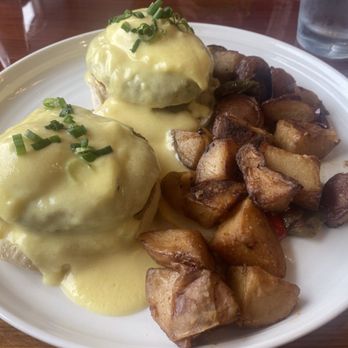 ROOSTERS ON THE RIVER - 28 Photos & 24 Reviews - 1379 Garden Hwy ...