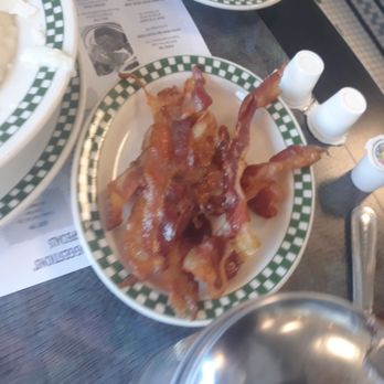 THE MEADOWS DINER - Updated April 2025 - 140 Photos & 208 Reviews - 101 ...