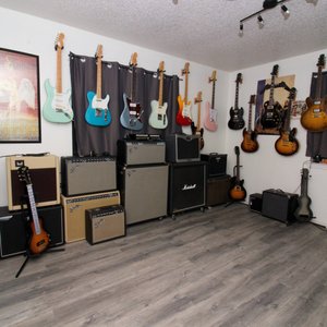 AUSTIN GUITAR HOUSE - Updated August 2025 - 11 Photos & 31 Reviews ...