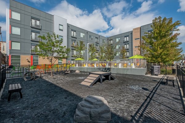 CIRCA APARTMENTS - Updated May 2026 - 97 Photos & 15 Reviews - 617 N ...