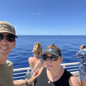 PINK SAILS WAIKIKI - Updated June 2024 - 740 Photos & 516 Reviews - 1 ...