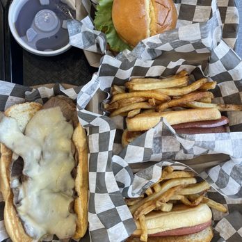 DOOZIES - Updated October 2025 - 77 Photos & 65 Reviews - 4105 S 11th ...