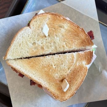 THE CLASSIC CAFE - Updated December 2025 - 993 Photos & 365 Reviews ...