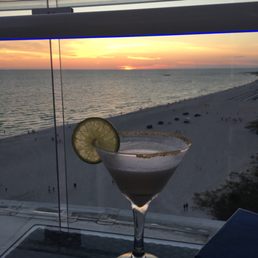 LEVEL 11 ROOFTOP BAR & LOUNGE - Updated October 2025 - 391 Photos & 190 ...