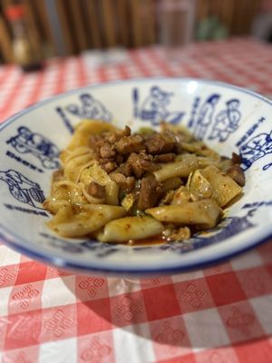 FANG’S NOODLE HOUSE - 209 Photos & 84 Reviews - 12085 124th Ave NE ...