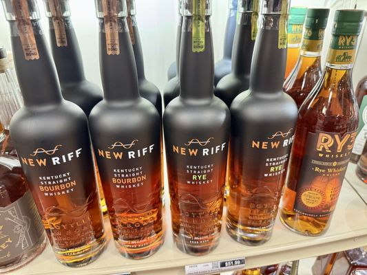 VIRGINIA ABC STORE - Updated December 2025 - 77 Photos - 1612 Laskin Rd ...