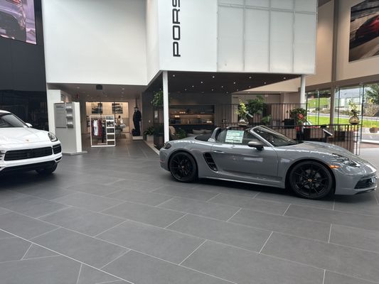 PORSCHE SEATTLE NORTH - Updated December 2025 - 19 Photos & 16 Reviews ...