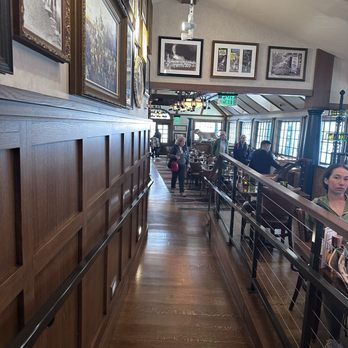 RESTAURANT 1858 - Updated June 2025 - 202 Photos & 160 Reviews - 1045 ...