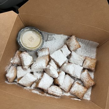 BEIGNETS & BREW - Updated April 2024 - 58 Photos & 33 Reviews - 302 ...