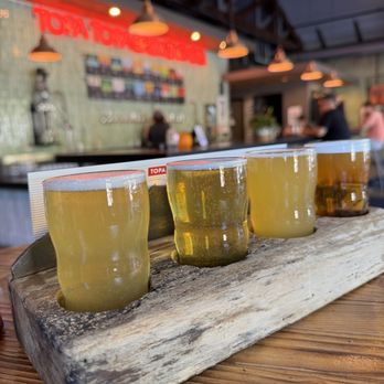 TOPA TOPA BREWING COMPANY - Updated April 2025 - 186 Photos & 129 ...