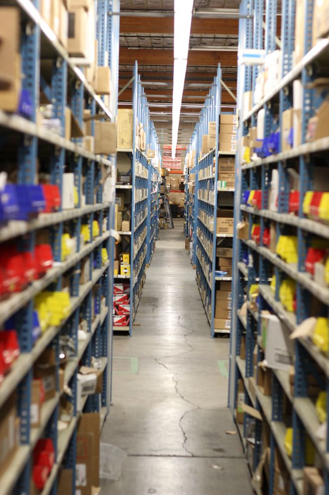 HORIZON DISTRIBUTION - Updated December 2025 - 16 Photos - 811 ...