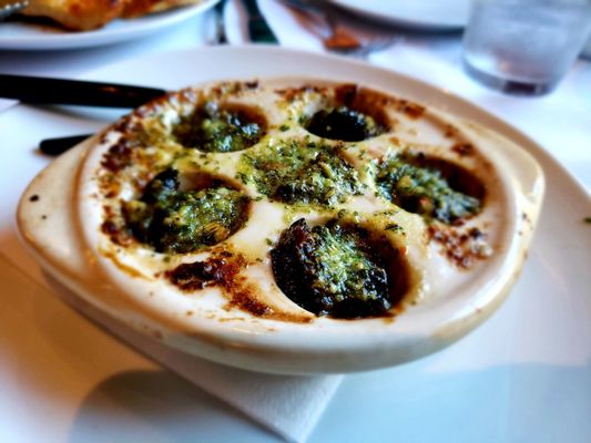 LE CHALET BASQUE - Updated September 2025 - 159 Photos & 289 Reviews ...