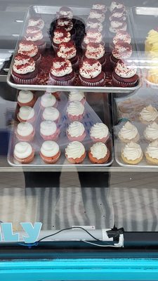 PRO CAKES - 27 Photos & 29 Reviews - 3737 Branch Ave, Temple Hills ...