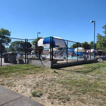 AMAZON POOL - Updated August 2024 - 16 Photos & 25 Reviews - 2600 ...