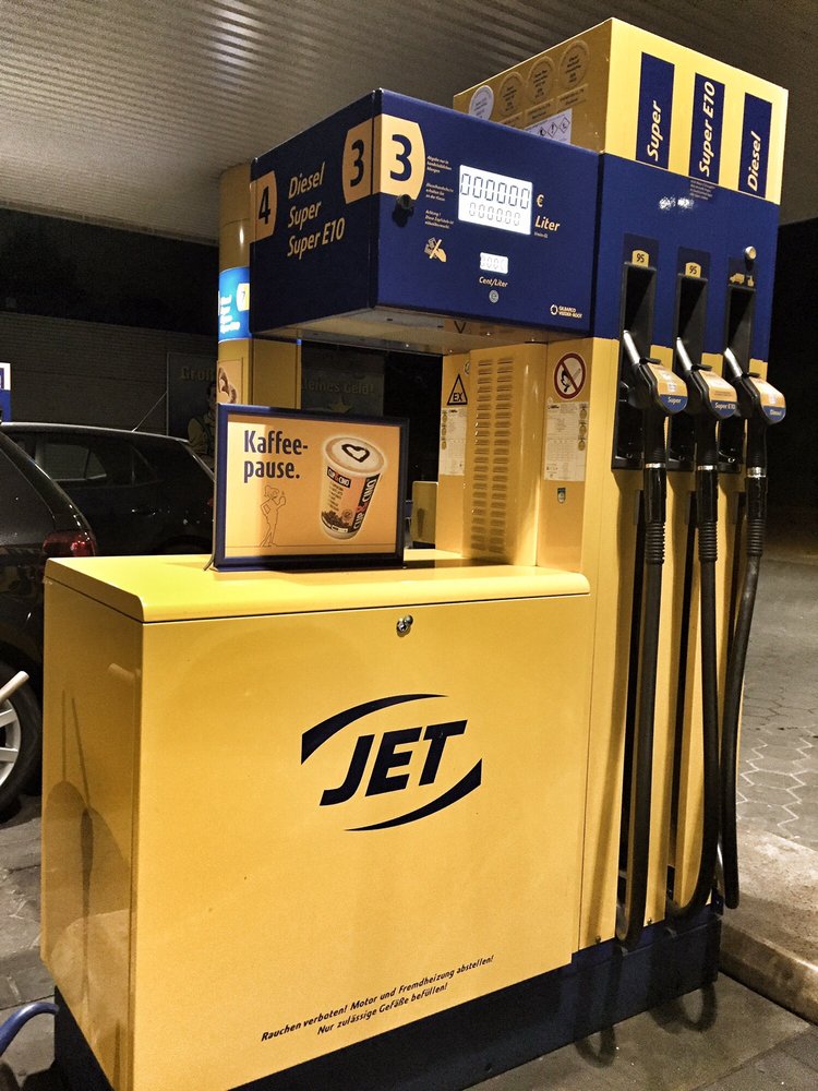 JET TANKSTELLE - Updated January 2025 - Deelböge 21, Hamburg, Germany ...