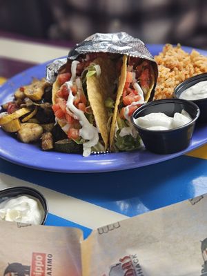 NACHO HIPPO - Updated October 2025 - 597 Photos & 744 Reviews - 850 N ...