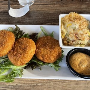 CHARRED OAK KITCHEN AND BAR - 48 Photos & 29 Reviews - 3501-G Massee Ln ...