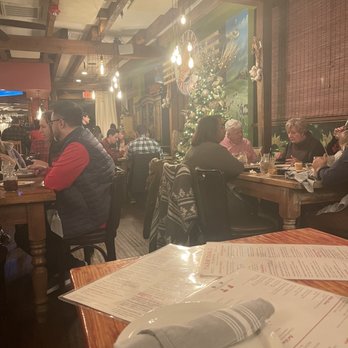 FARM TABLE - Updated October 2025 - 356 Photos & 292 Reviews - 960 ...