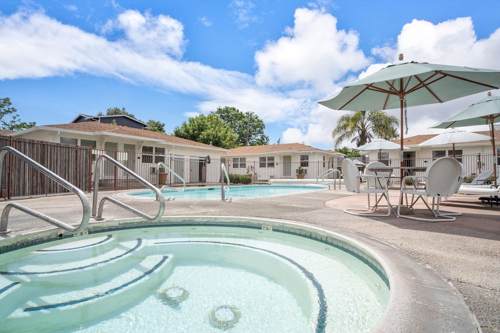 CARLIN COUNTRY COTTAGES - Updated November 2025 - 127 Photos & 105 ...