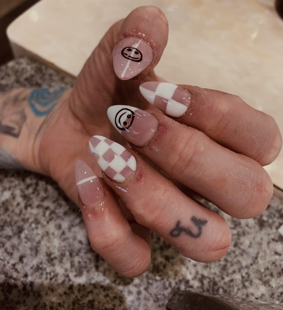 EM NAILS & SPA - Updated October 2025 - 81 Photos & 33 Reviews - 10487 ...