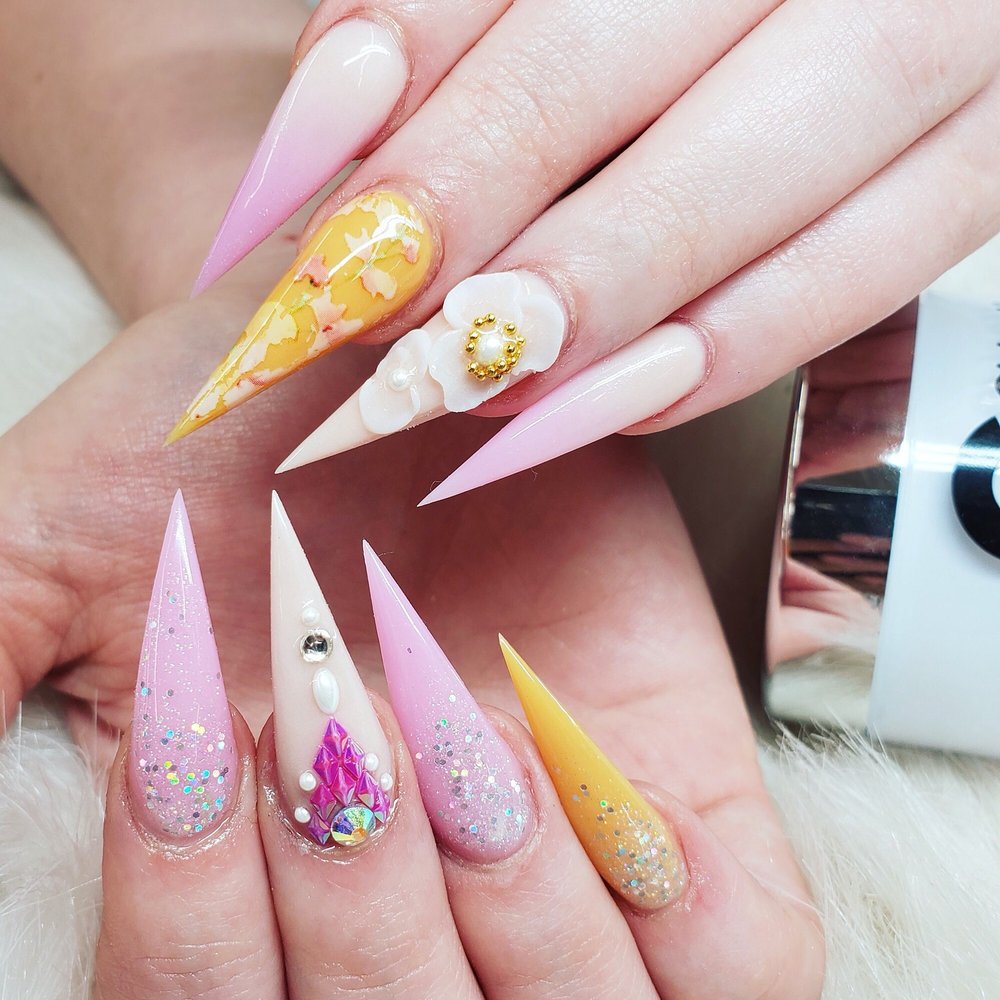 SUNRISE NAILS & SPA - 135 Photos & 31 Reviews - 1925 W Brandon Blvd ...