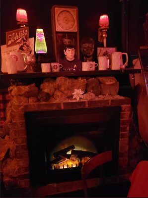 ELBOW ROOM - Updated October 2025 - 35 Photos & 71 Reviews - 2213 W ...