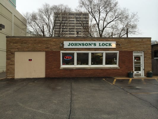 JOHNSON LOCKSMITH - Updated October 2025 - 15 Photos & 63 Reviews ...