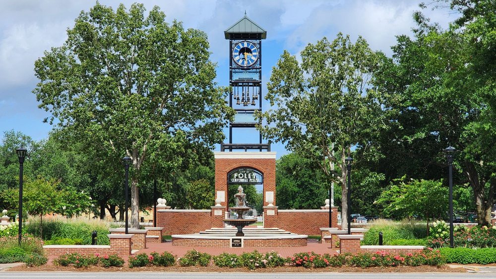 CENTENNIAL PLAZA - Updated July 2025 - 106 Photos - 125 E Laurel Ave ...