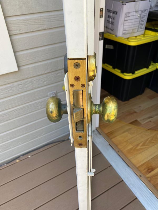 LOCKOUT HEROES - Updated February 2025 - Request a Quote - 1422 E ...