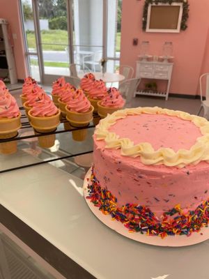 HEIDI’S CUPCAKERY - Updated June 2025 - 36 Photos & 14 Reviews - 1377 ...