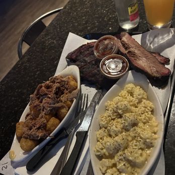 TANK HOUSE BBQ AND BAR - 1546 Photos & 1682 Reviews - 1925 J St ...