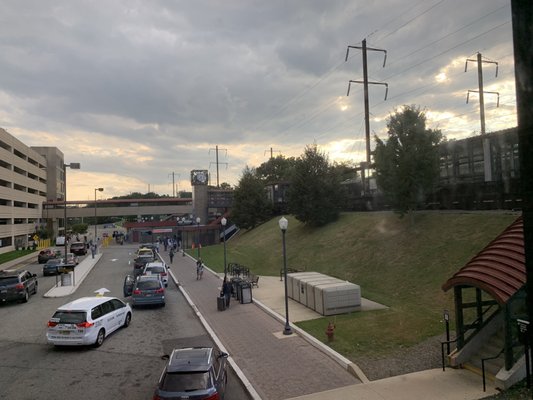 NJ TRANSIT METROPARK TRAIN STATION - 75 Photos & 55 Reviews - 100 ...