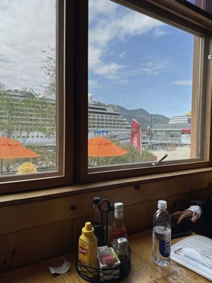 TWISTED FISH COMPANY ALASKAN GRILL - Updated December 2025 - 355 Photos ...