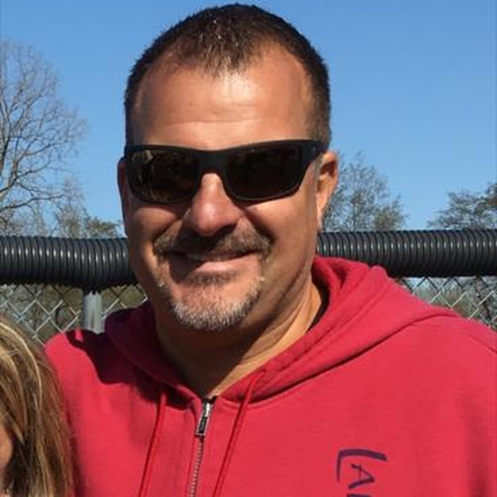 Robert Builder's Instagram, Twitter & Facebook on IDCrawl