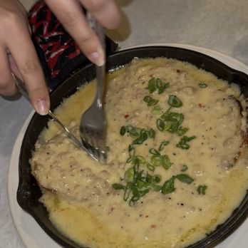 CAST IRON CHEF CHOP HOUSE & OYSTER BAR - Updated October 2025 - 830 ...