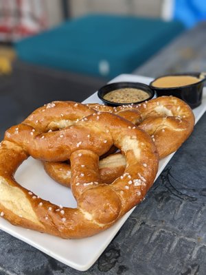 RACK - Updated October 2025 - 41 Photos & 92 Reviews - 3636 N ...