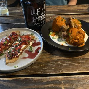 WYE HILL KITCHEN & BREWING - 490 Photos & 379 Reviews - 201 S Boylan ...
