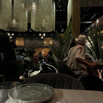 CATALUNA - Updated August 2024 - 221 Photos & 51 Reviews - 8206 Philips ...