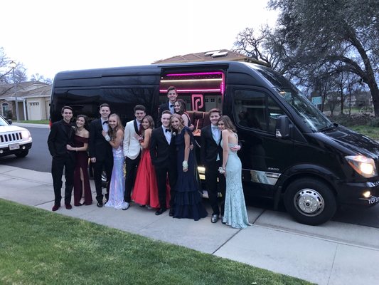 REGAL CARRIAGE LIMOUSINE & TRANSPORTATION - 58 Photos & 33 Reviews ...