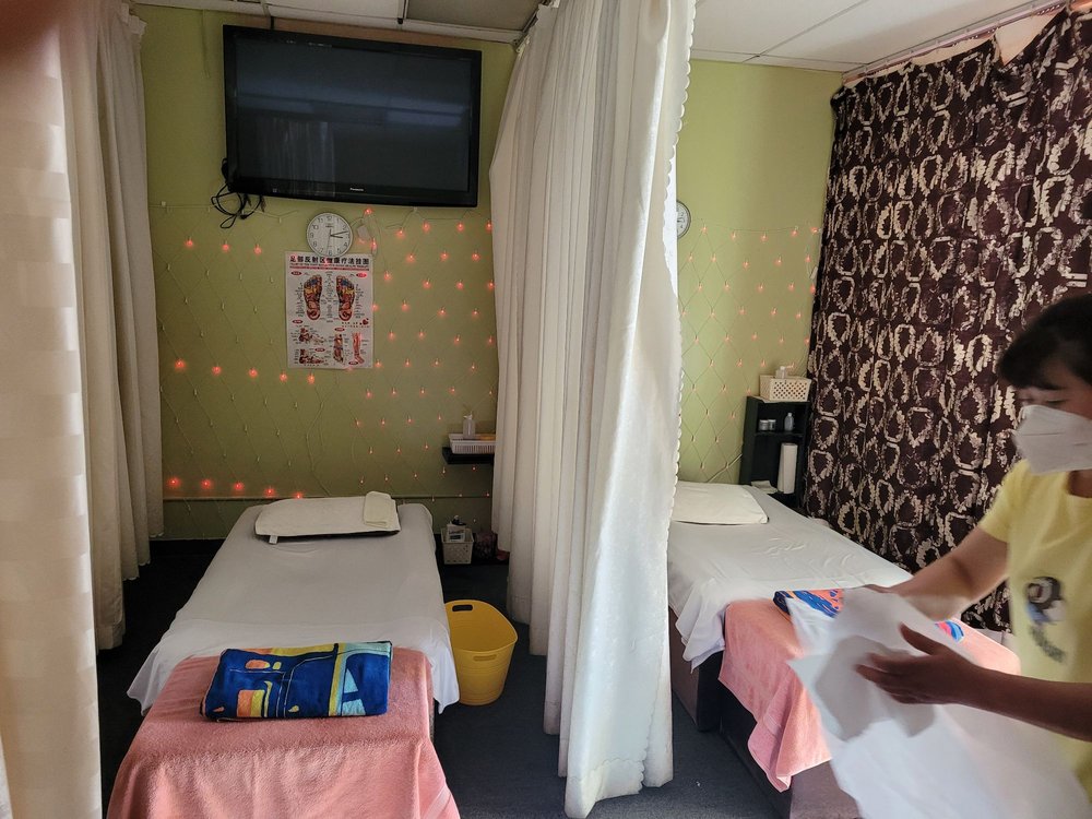 SILVER YAN LAKE MASSAGE - Updated July 2025 - 38 Photos & 40 Reviews ...