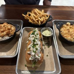 TAPPED PUBLIC HOUSE MILL CREEK - Updated December 2025 - 251 Photos ...