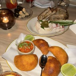 LITTLE MAVEN - Updated October 2025 - 311 Photos & 107 Reviews - 30 W ...