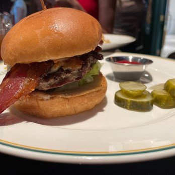 YELLOW PONY PUB & GARDEN - Updated February 2025 - 216 Photos & 131 ...